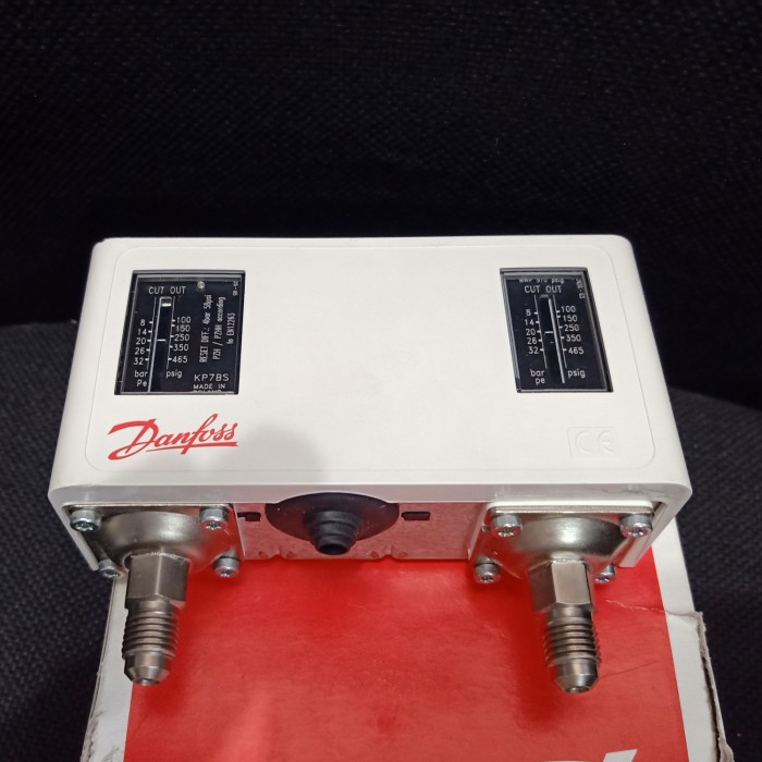 Jual Pressure Switch Danfoss 32 BAR MODEL : KP- 7BS (060-120066 ...