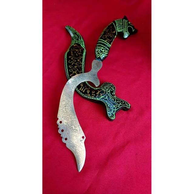 Jual Koleksi kujang Rajah Kuningan tipe kaligrafhi ( hobby & koleksi ...