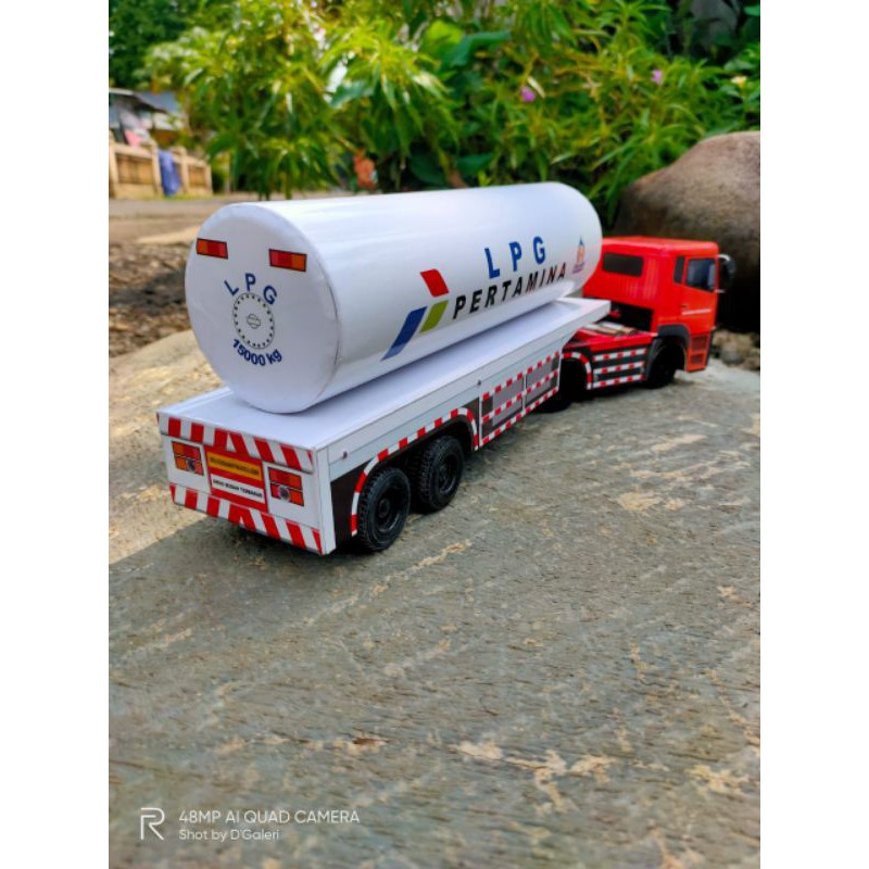 Jual Miniatur truck Container Tanki LPG Pertamina | Shopee Indonesia