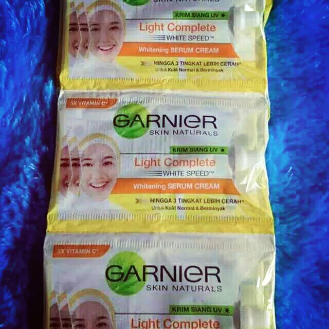 Jual GARNIER LIGH COMPLETE WHITENING SERUM CRAM/CREAM SIANG | Shopee ...