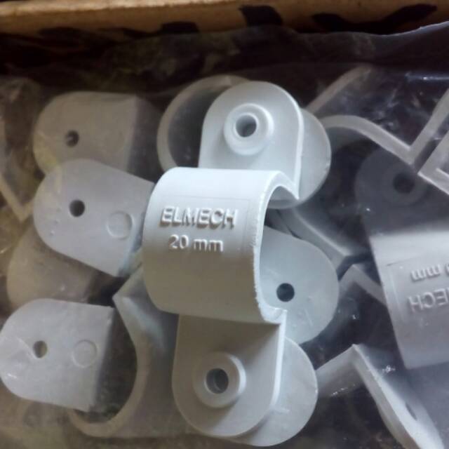 Jual klem clamp pipa conduit listrik 20 mm | Shopee Indonesia