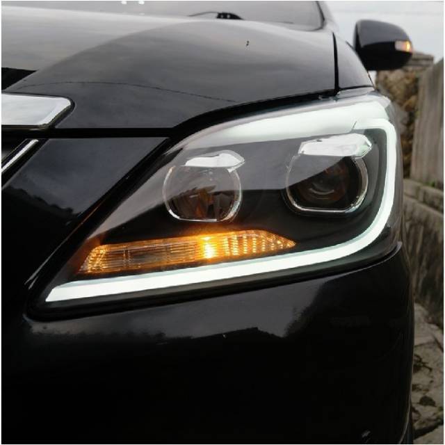 Jual Headlamp Grand Innova 2012 - 2015 running led | Shopee Indonesia