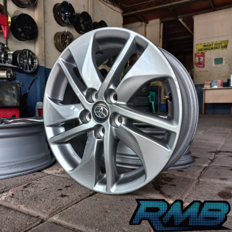 Jual VELG MOBIL BEKAS COPOTAN SIENTA RING 15 PCD 5X100 COCOK BUAT ...