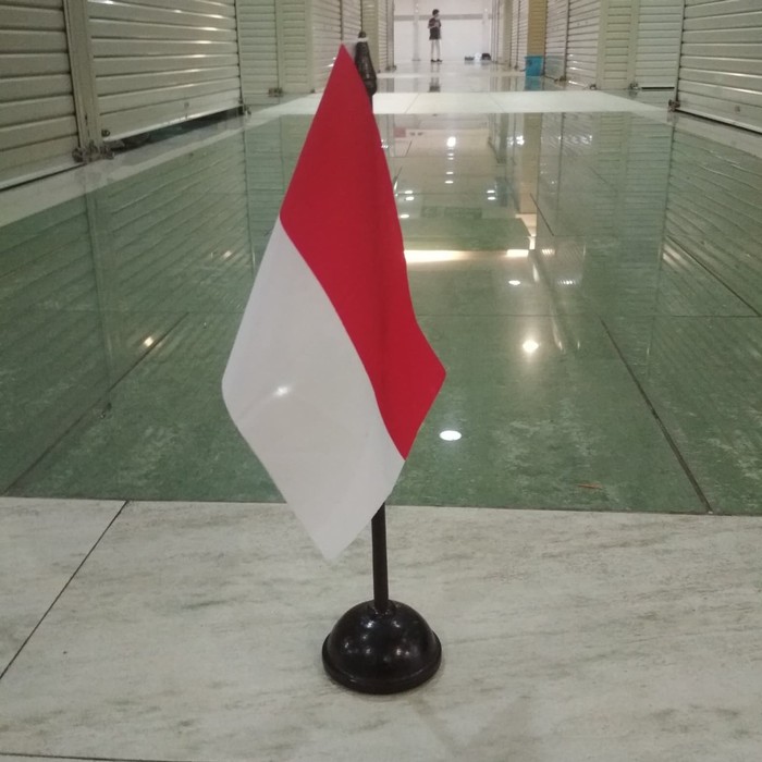 Jual MAM Bendera Meja Merah Putih Indonesia Plus Tiang Kayu dan Tatakan ...
