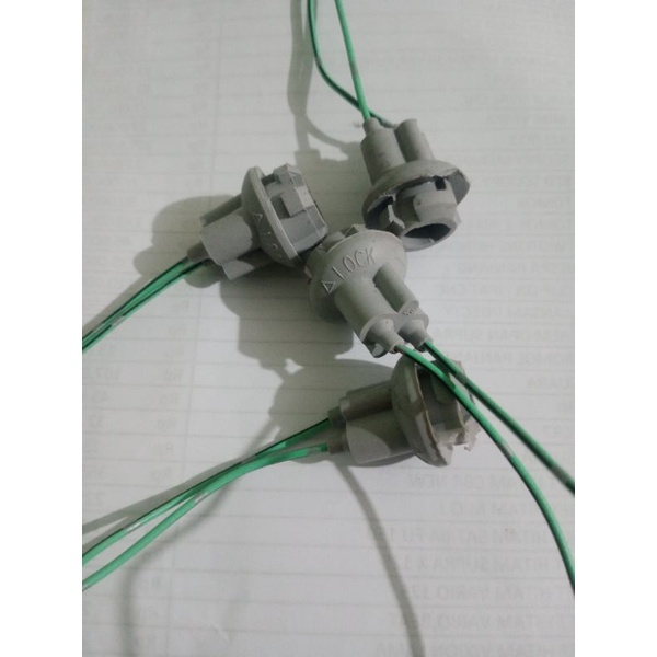 Jual (1pcs) Fitting/piting lampu send /cucuk UNIVERSAL | Shopee Indonesia