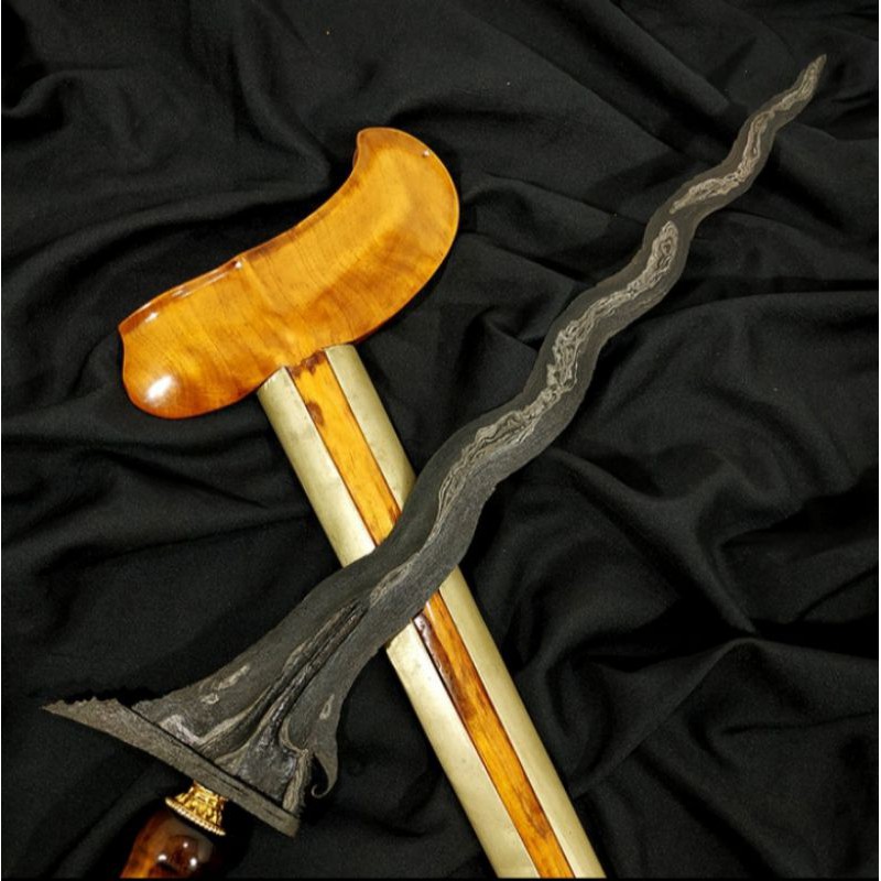 Jual Keris Pusaka Carito Keprabon Tangguh Pajang Garap Dalem Kraton ...