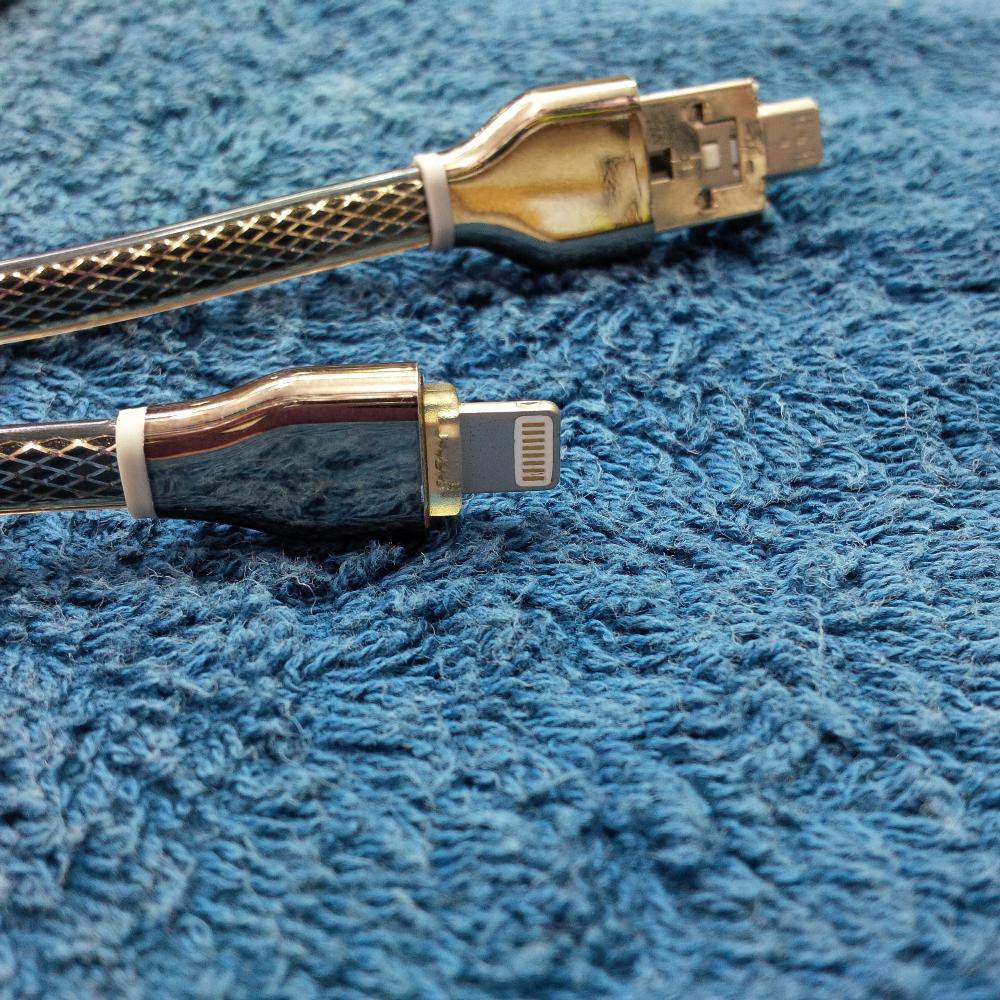 Jual kabel data pindah daya charger phone to phone usb iphone 5G 5S 6G ...