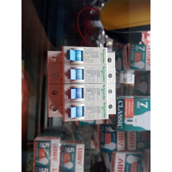 Jual MCB Schneider Biru SNI Standart PLN 16A 10A 6A 4A 2A Baru | Shopee Indonesia