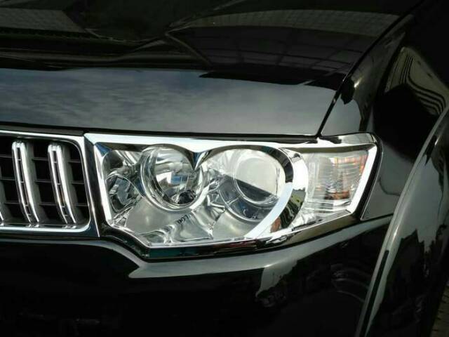 Jual Garnish Lampu List Lampu Pajero Sport 2009-2015 | Shopee Indonesia