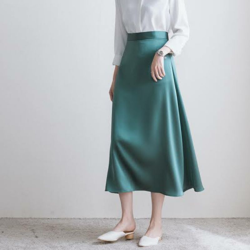 Jual ROK MIDI / ROK MIDI SATIN SKIRT PREMIUM / ROK BAHAN JATUH / ROK ...