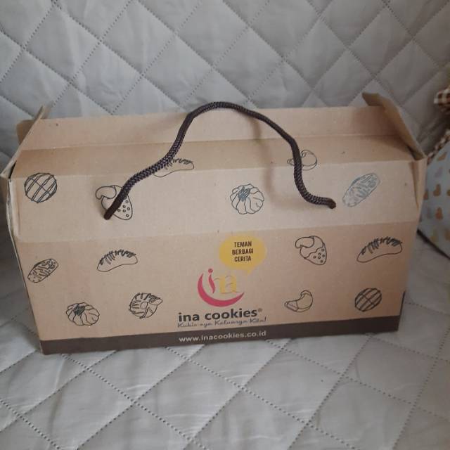 Jual Ina Cookies Jar isi 3 packaging box | Shopee Indonesia