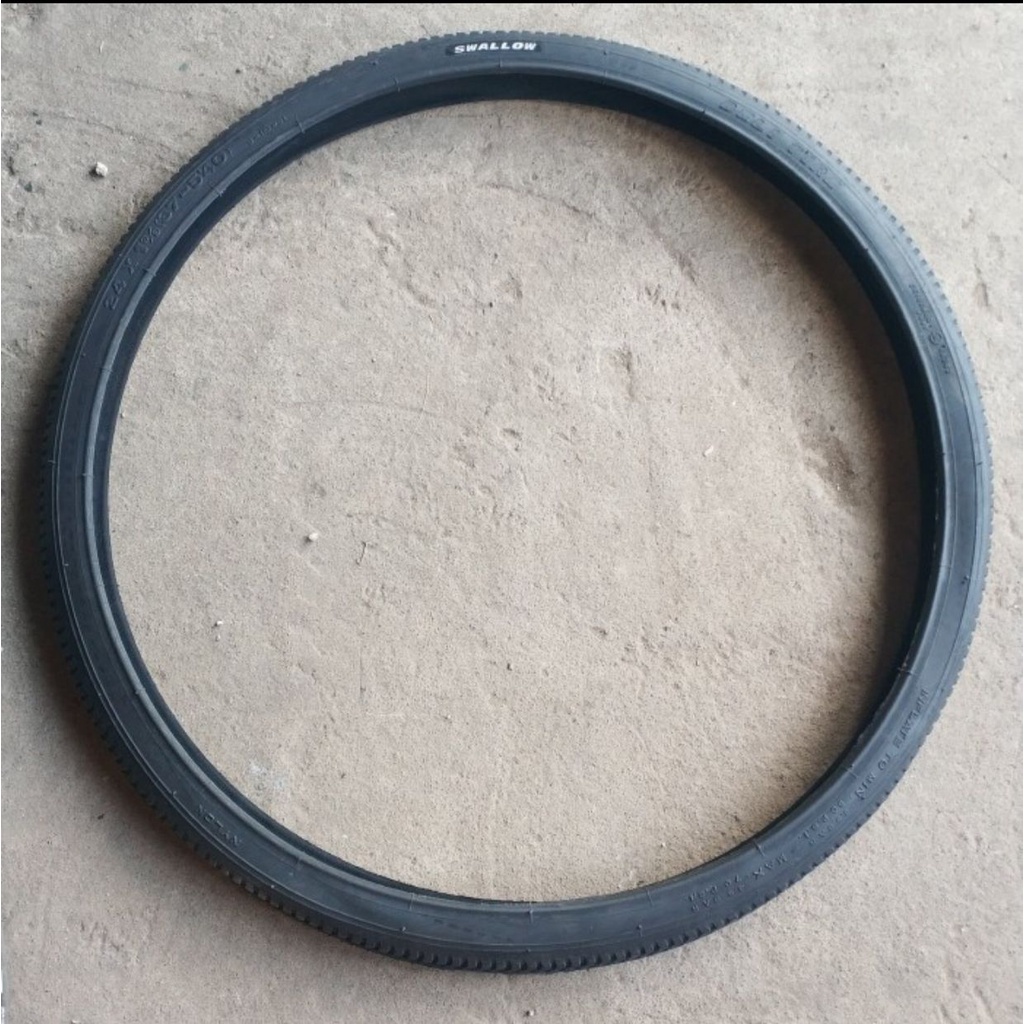 Jual Ban Luar Sepeda 24 x 1 3/8 Swallow Hitam | Shopee Indonesia