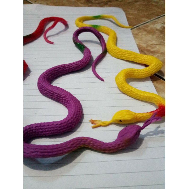 Jual Mainan Ular Karet Mirip Asli/ Mainan Prank Ular Karet Panjang 38cm ...