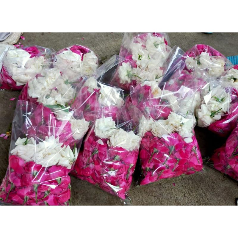 Jual bunga tabur mawar makam ziarah kubur fresh segar wangi | Shopee ...