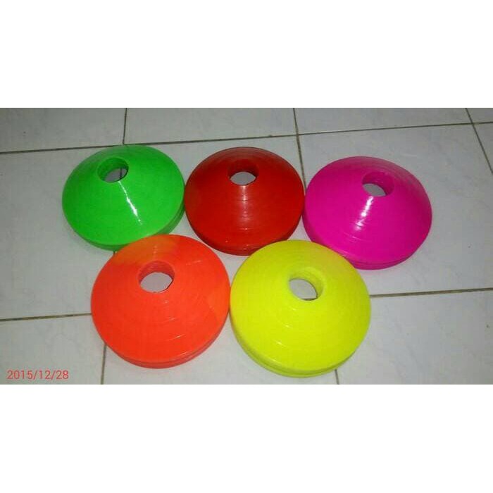Jual CONE CONES ALAT LATIHAN MANGKOK UNTUK LATIHAN OLAHRAGA ISI 50 PCS ...