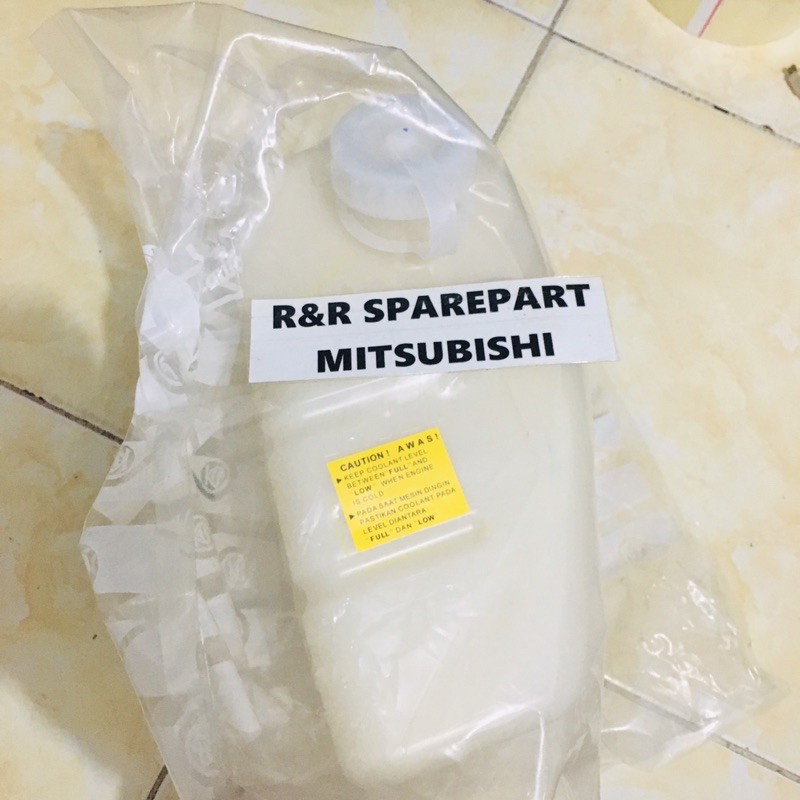 Jual Tangki air radiator canter ori / tampungan / tabung air radiator ...