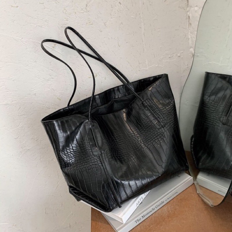 Jual TAYLORSCLOSET - Croco Tote Bag Lyna | Shopee Indonesia