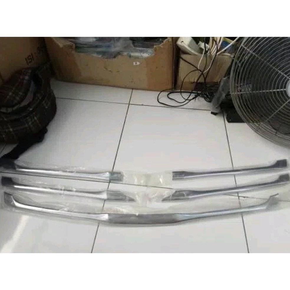 Jual LIST GRILL INNOVA 2012 - 2013 ORIGINAL MURAH | Shopee Indonesia