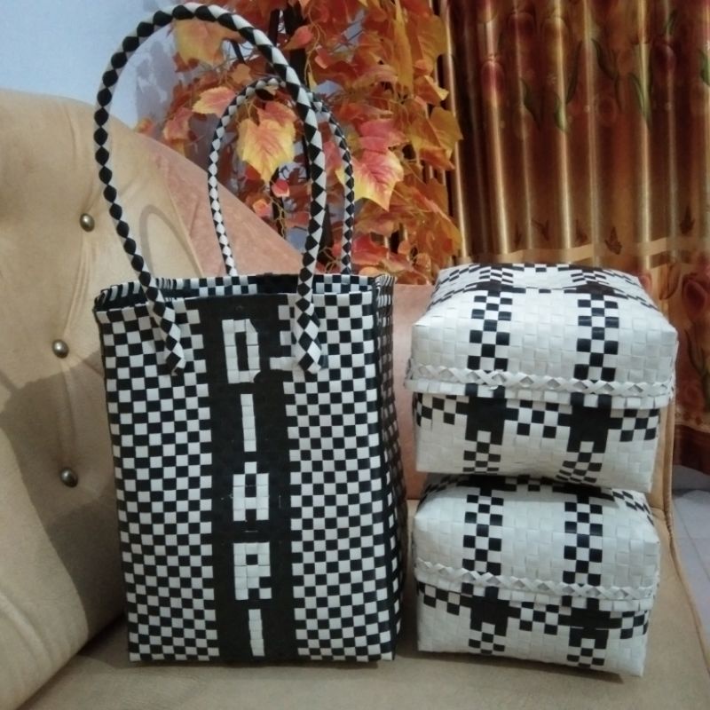 Jual Tas Keben 2 besek + NAMA (Dalam nya ada besek bambu) | Shopee ...