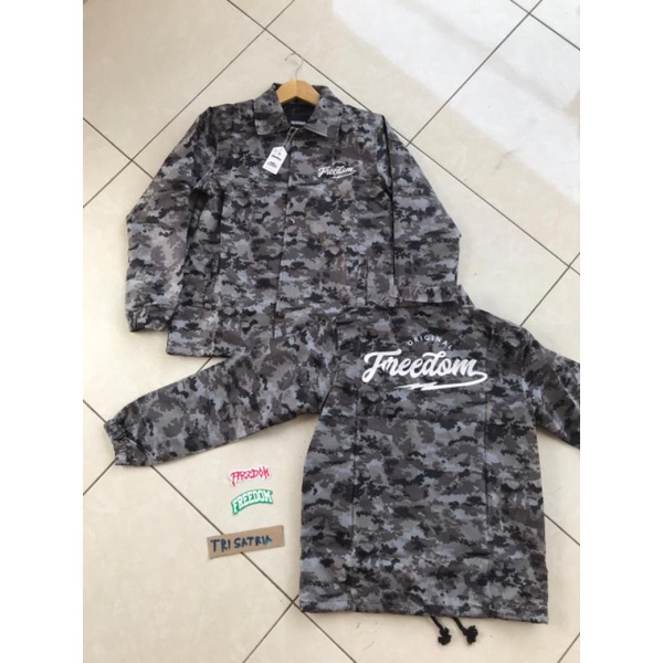 Jual Coach Jacket Freedom Wear | Shopee Indonesia