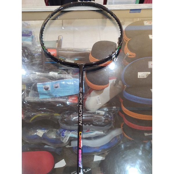 Jual RAKET BADMINTON MAXBOLT BLACK WOVEN LIMITED EDITION 35 LBS ...