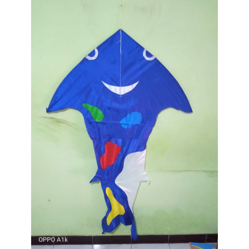 Jual Layang Layang Kain Pantai Gambar IKAN HIU Motif Unik Terlaris ...