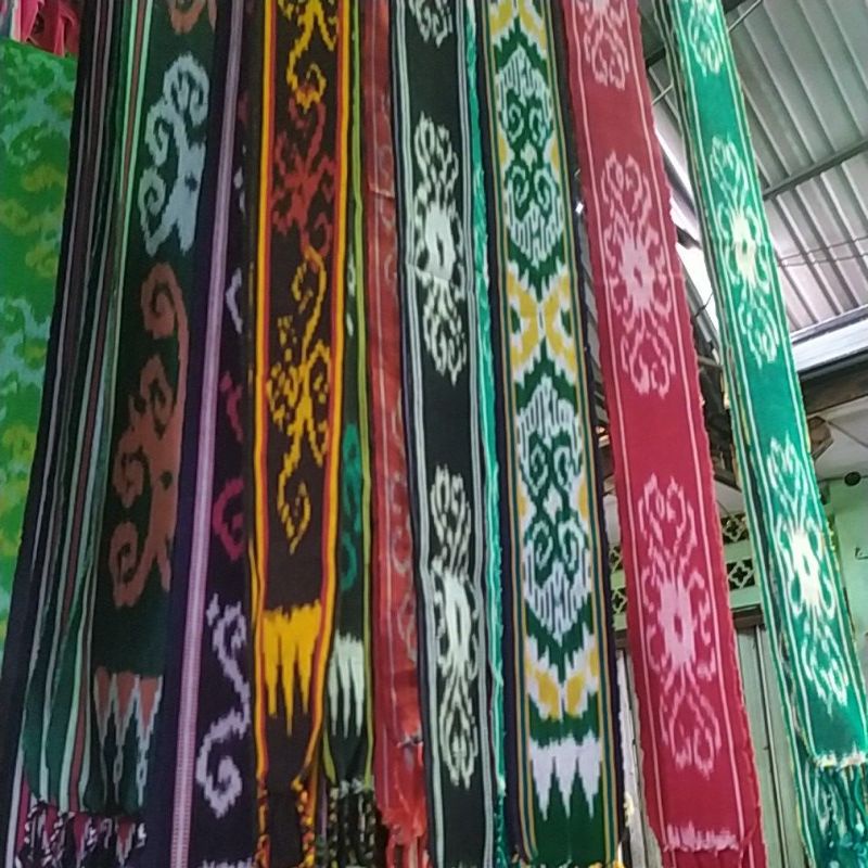 Jual Syal tenun ikat motif dayak kalimantan Timur | Shopee Indonesia
