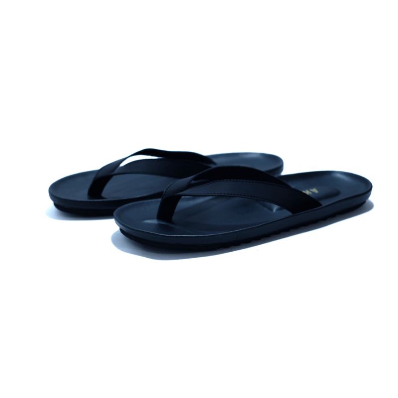 Jual Sandal Knip Pria / Sandal Pria / Sandal Slide / Sandal Knip ...