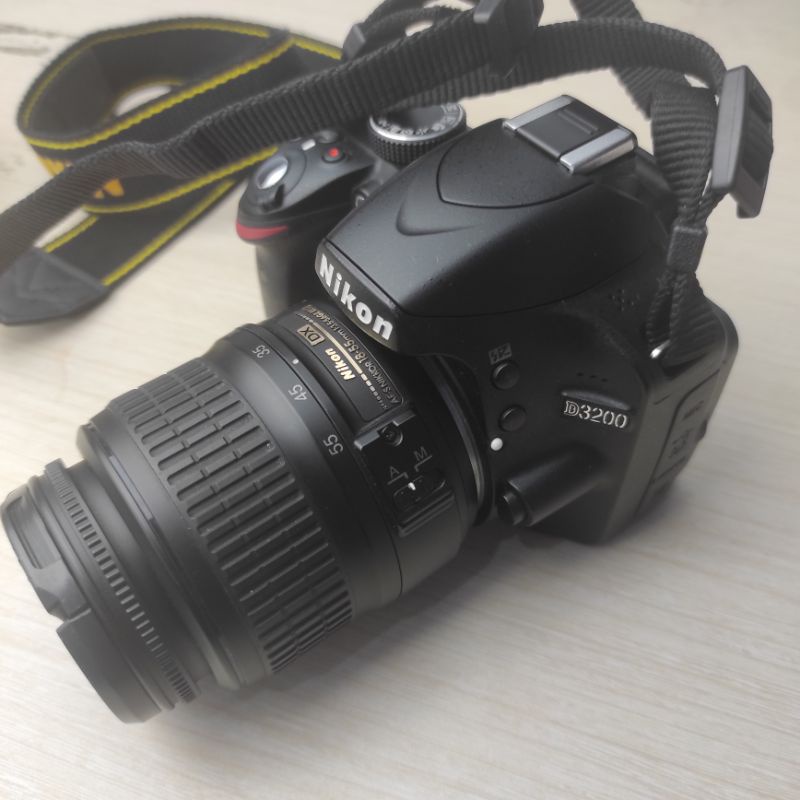 Jual Nikon D3200 kit 18-55 VR langsung pake kamera pemula | Shopee Indonesia