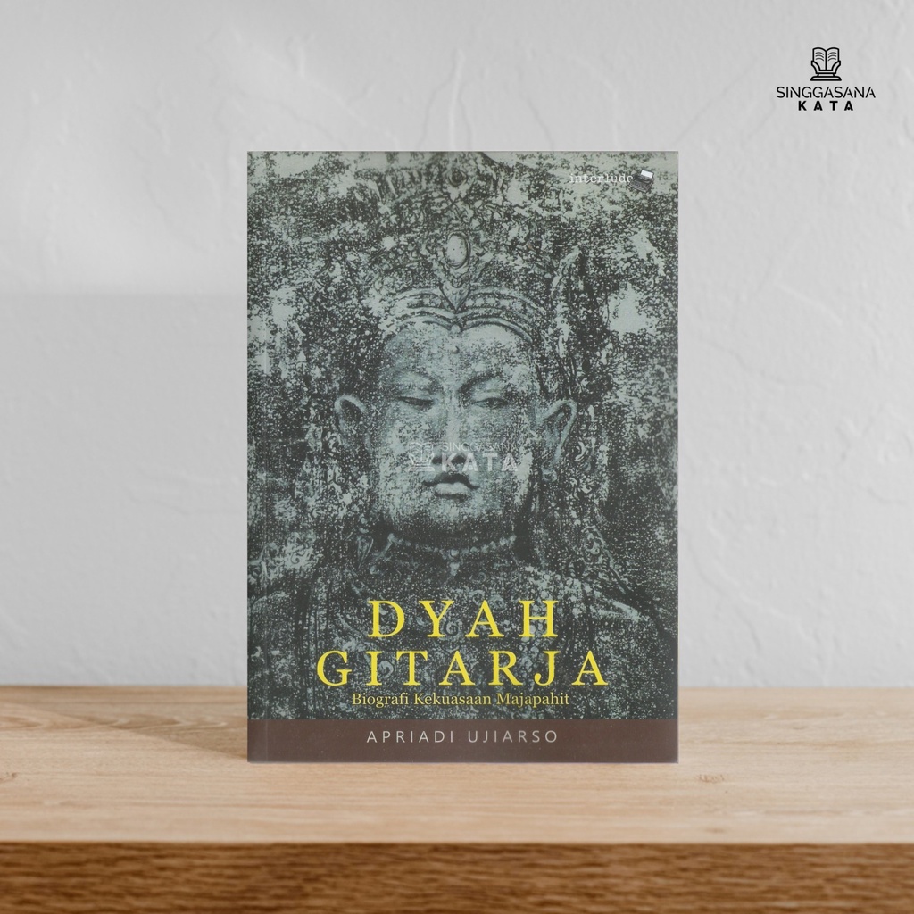 Jual Dyah Gitarja; Biografi Kekuasaan Majapahit - Apriadi Ujiarso ...