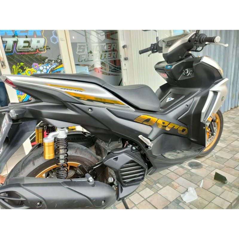 Jual STRIPING ALL NEW YAMAHA AEROX 155 CONNECTED TRANSPARAN FONT GOLD ...