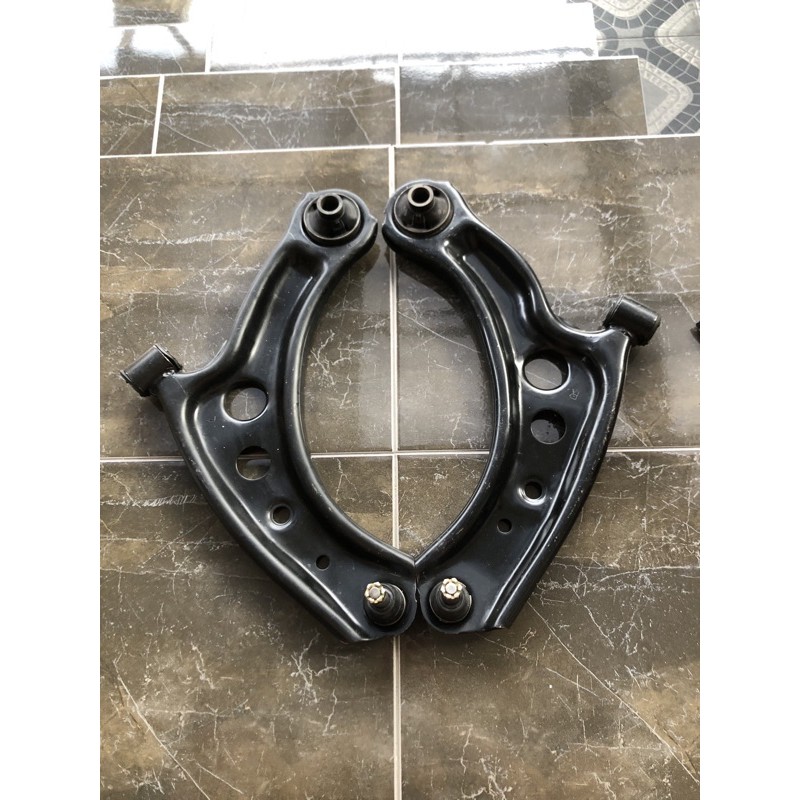 Jual LOWER ARM SAYAP BAWAH TOYOTA SIENTA | Shopee Indonesia