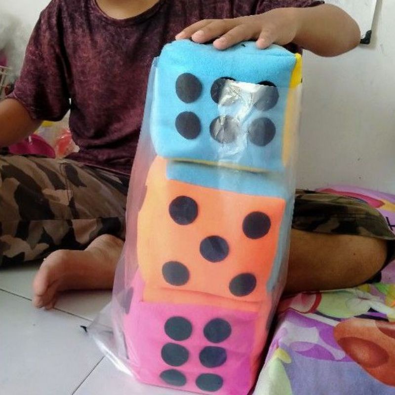 Jual dadu jumbo flanel boneka dadu 15x15 cm | Shopee Indonesia