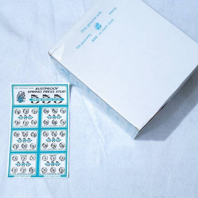 Jual Kancing Jepret / Kancing Cetet 8 mm Putih 555 - BOX (isi 48 lembar ...