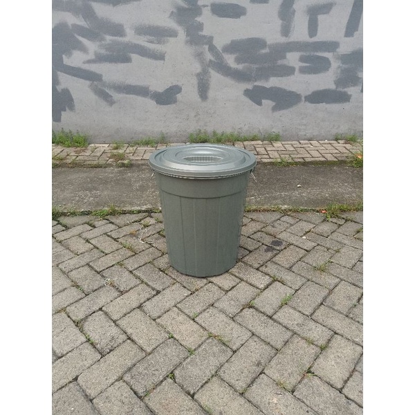 Jual Tong Air Timba Tutup Tangkai Besi Ember Air 60 Liter Phylia Abu ...