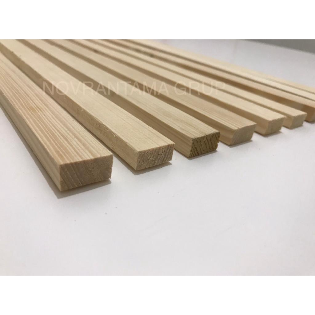 Jual Lis kayu Pinus Jati Belanda 2x1cm panjang 180cm, kayu jati belanda ...