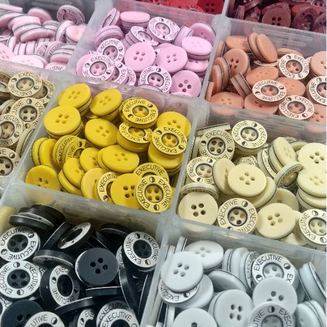 Jual Kancing hem, kemeja executive 1,3cm per lusin | Shopee Indonesia