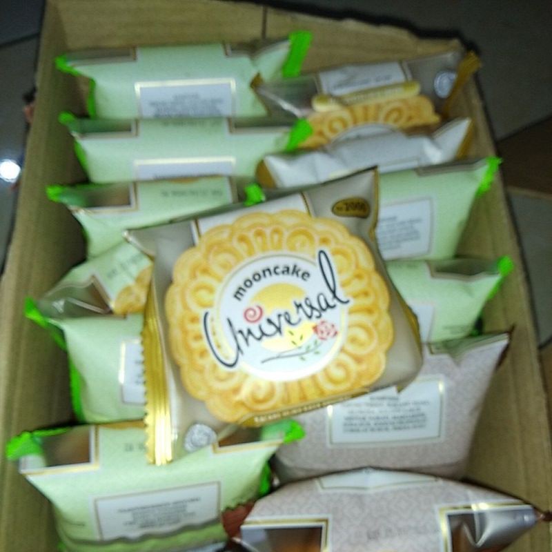 Jual PAKET MOONCAKE UNIVERSAL ISI 25PCS | Shopee Indonesia