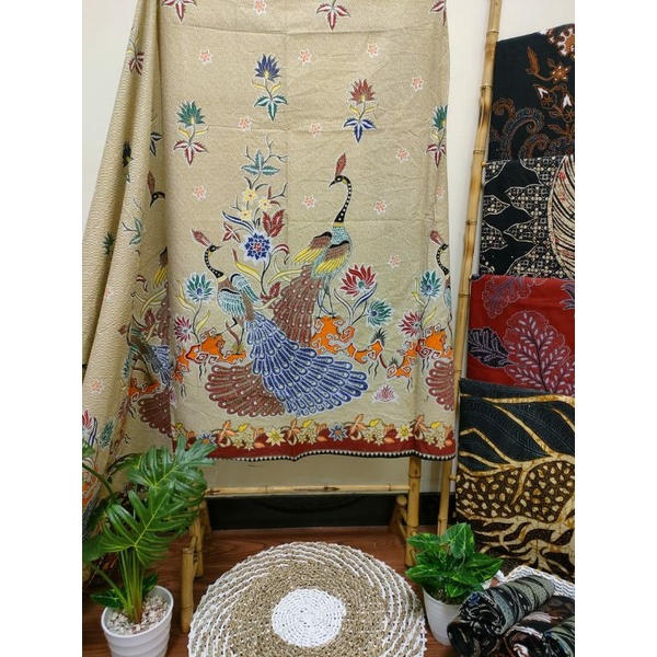 Jual kain batik solo premium motif merak cantik | Shopee Indonesia