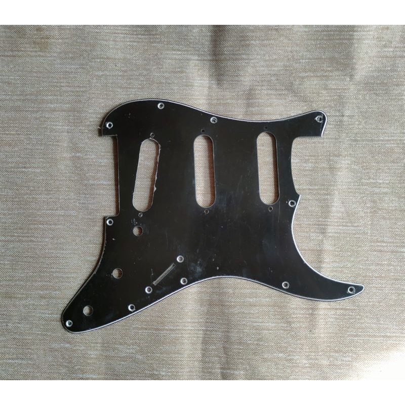Jual Pickguard SSS Stratocaster Strat 3 ply 1 Ply Hitam | Shopee Indonesia