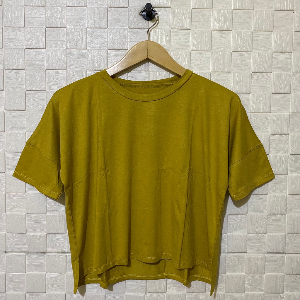 Jual atasan kaos oversize polos crop lengan pendek wanita/kaos crop ... Jual atasan kaos oversize polos crop lengan pendek wanita/kaos crop ...