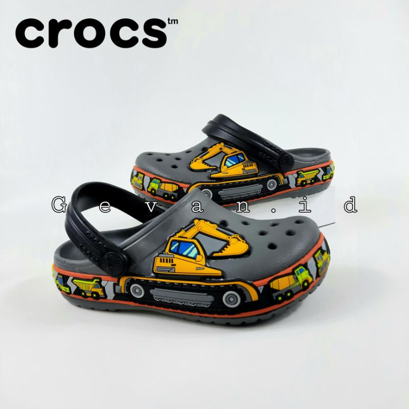 Jual CROCS FUNLAB / CROCS TRAKTOR / CROCS ANAK / SEPATU SANDAL CROCS ...