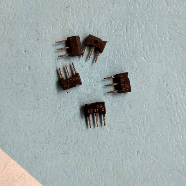 Jual Transistor B641 kaki 3pin | Shopee Indonesia