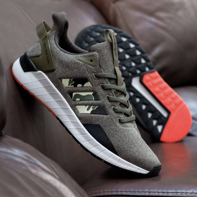 Jual Original BNWB Sepatu Running Adidas Questar Ride Olive X Camo ...