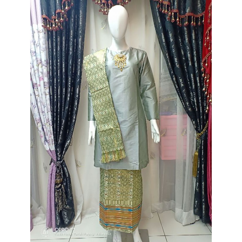 Jual SET BAJU KURUNG ROK SONGKET DAN SELENDANG / BAJU KURUNG MELAYU KAIN SONGKET | Shopee Indonesia