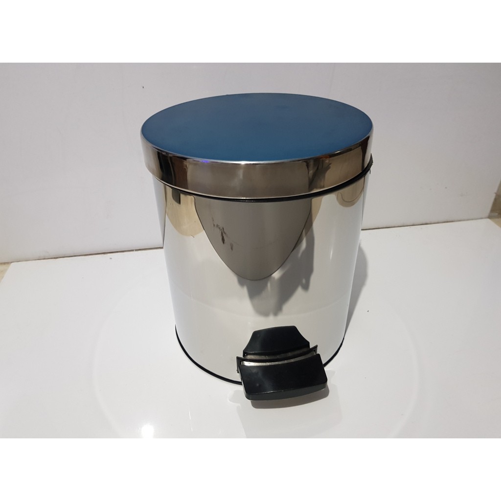 Jual Tempat Sampah Injak Pedal Dust bin Injak stainless 7 lt , uk D 25 x T 28 cm | Shopee Indonesia