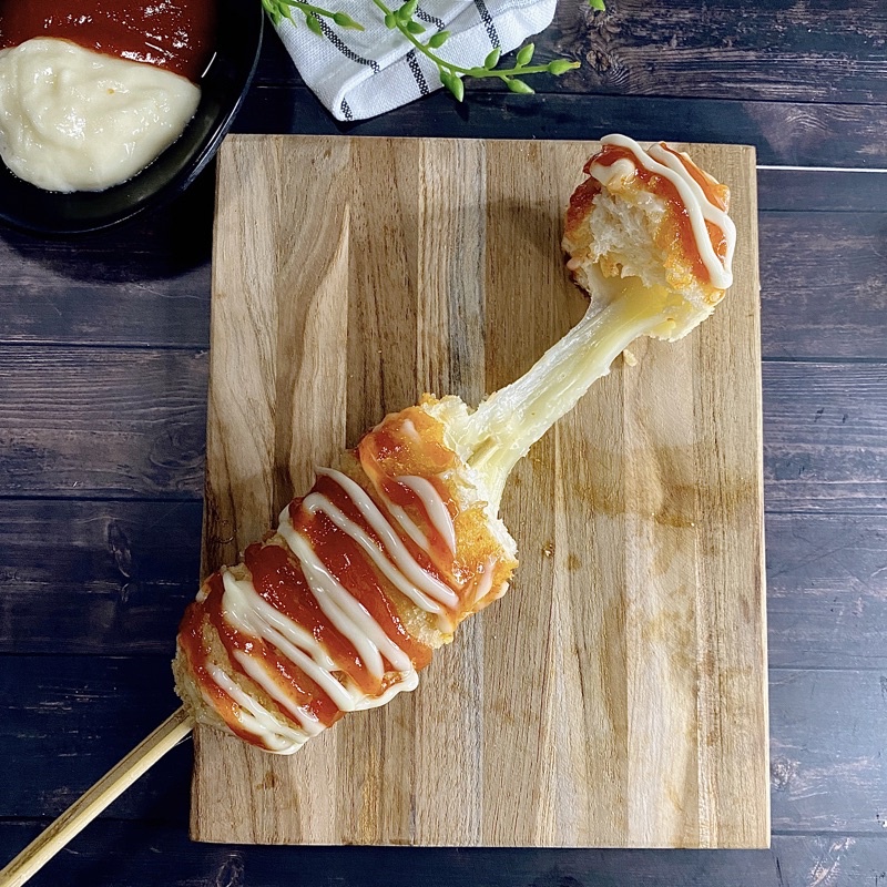 Jual OMOISHI Corndog Original Sosis Mozarella | Shopee Indonesia