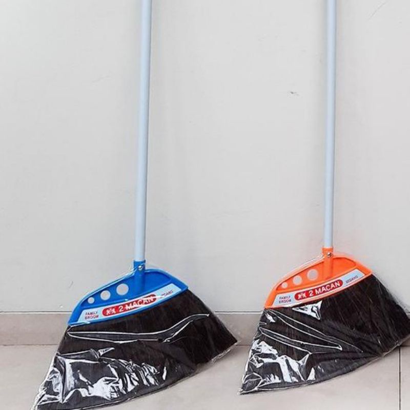 Jual sapu ijuk 2 macan famili besar asli 2 mcn berikut gagang panjang ...