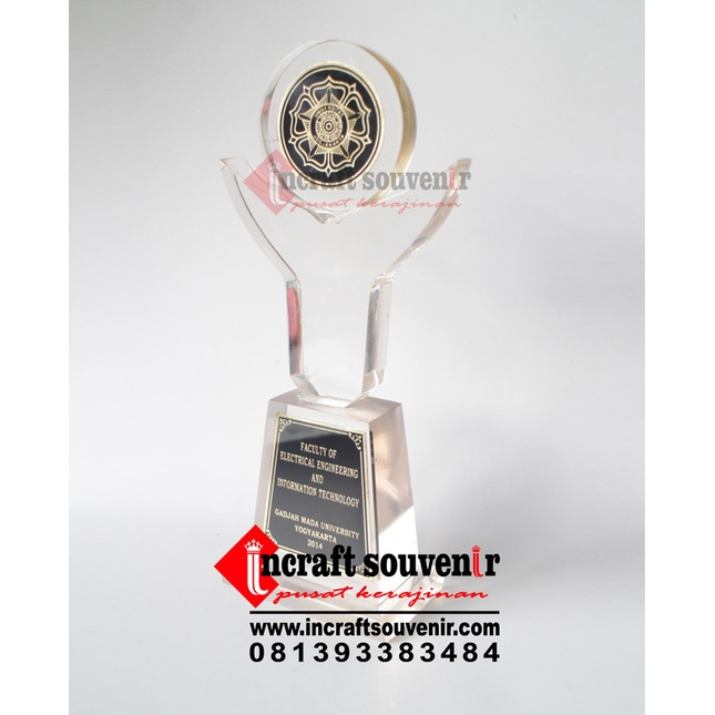 Jual PLAKAT SOUVENIR FIBER GADJAH MADA UNIVERSITY | Shopee Indonesia