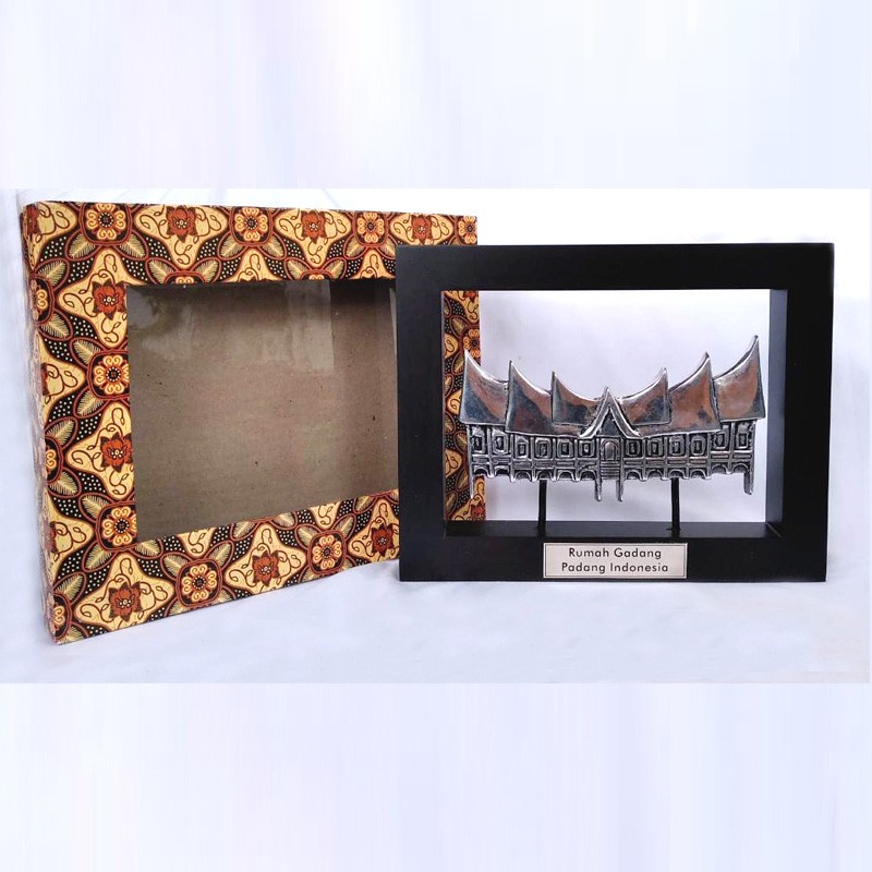 Jual Souvenir Frame Rumah Gadang Khas MInang Khas Indonesia | Shopee ...